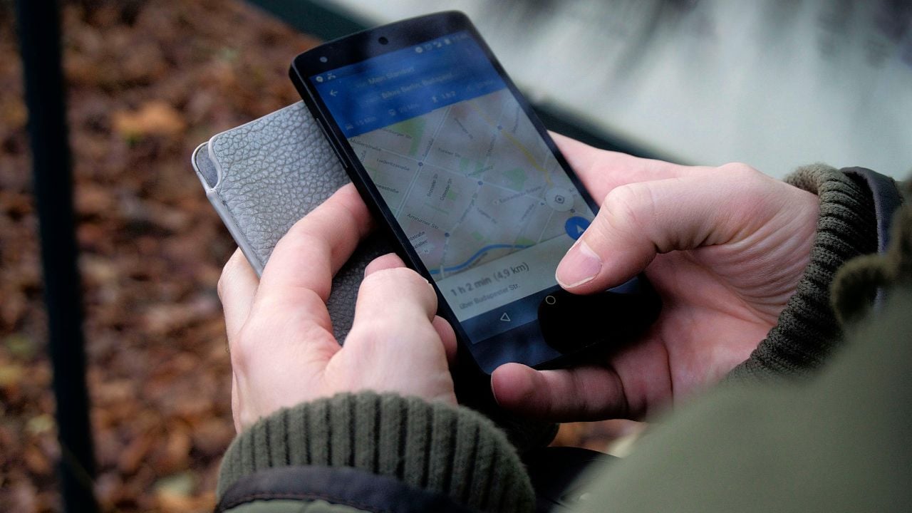 How to Find a Halfway Point on Google Maps - Make Tech Easier