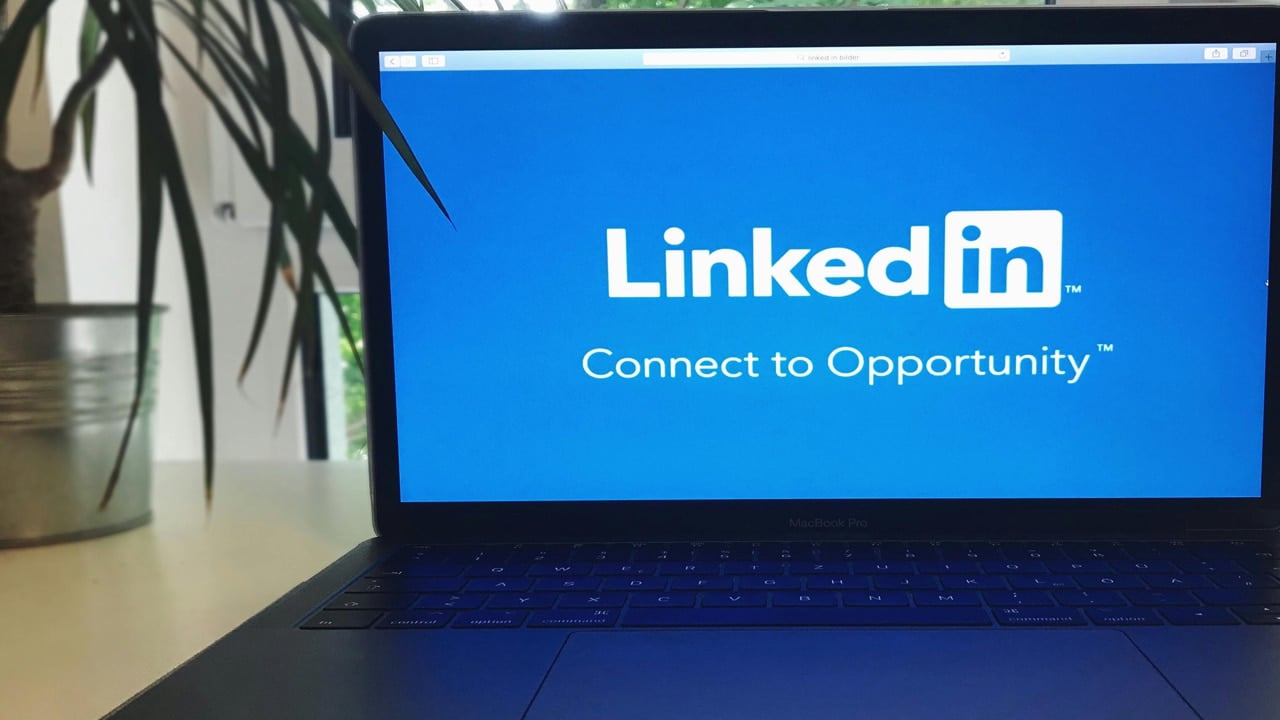 How to Optimize Your LinkedIn Profile for Better Job Prospects - Make ...