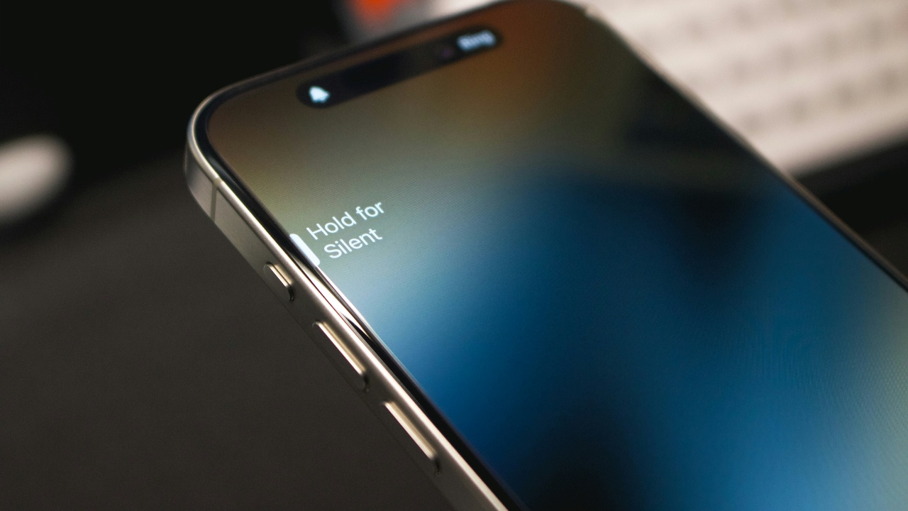 Why Your iPhone Volume Dips Itself (and How to Fix It) - Make Tech Easier