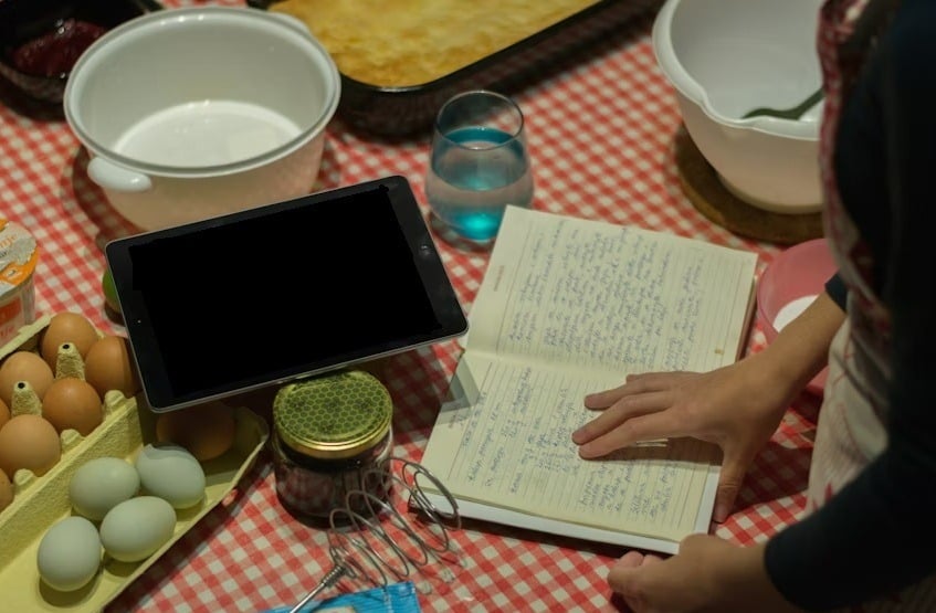 9 Ways to Repurpose Your Old Tablets and Put Them to Good Use - Make ...